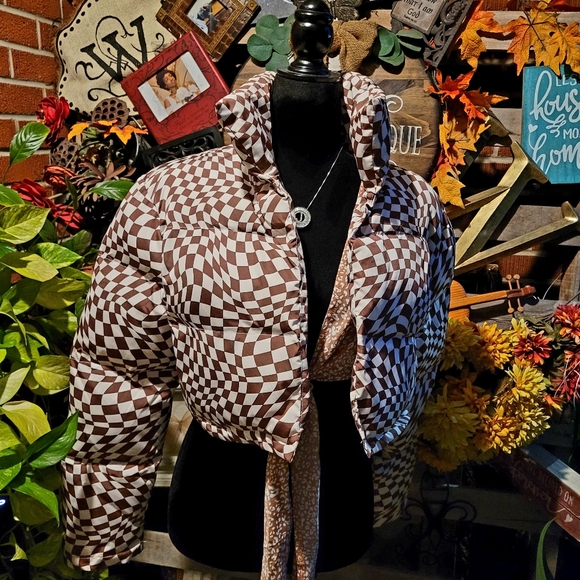 SHEIN | Jackets & Coats | Shein Cropped Checkered Puffer Jacket | Poshmark